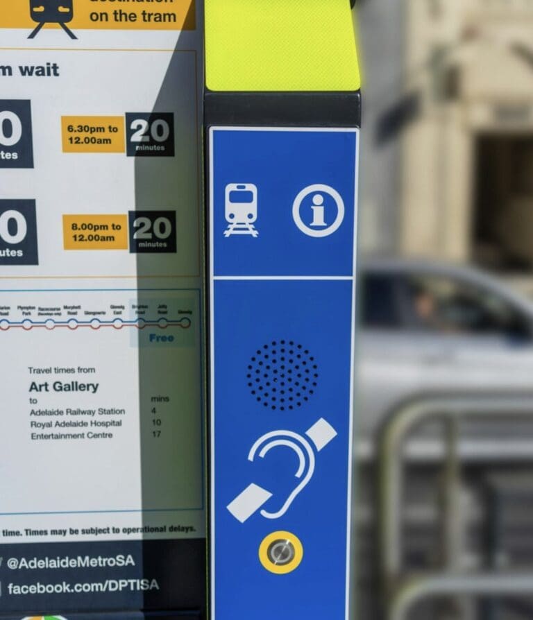 Transportation Digital Displays | PIDS LCDS + LEDS I MetroSpec